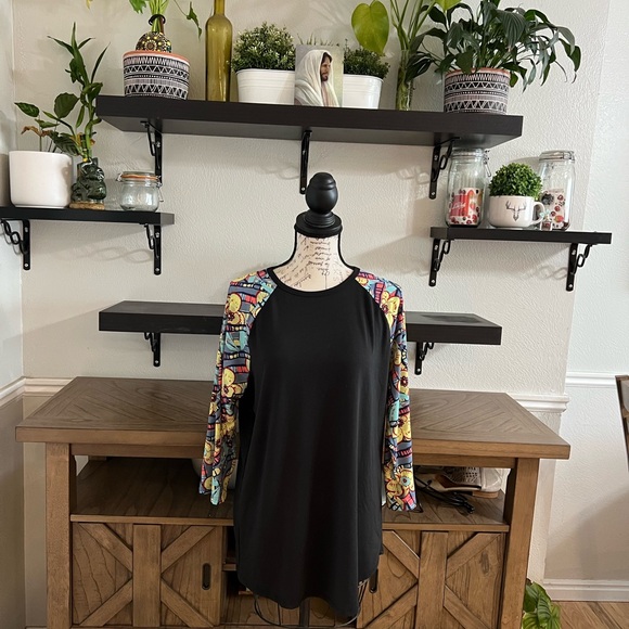 LuLaRoe | Tops | Lularoe Black And Yellow Tunic Top With Short Sleeves ...